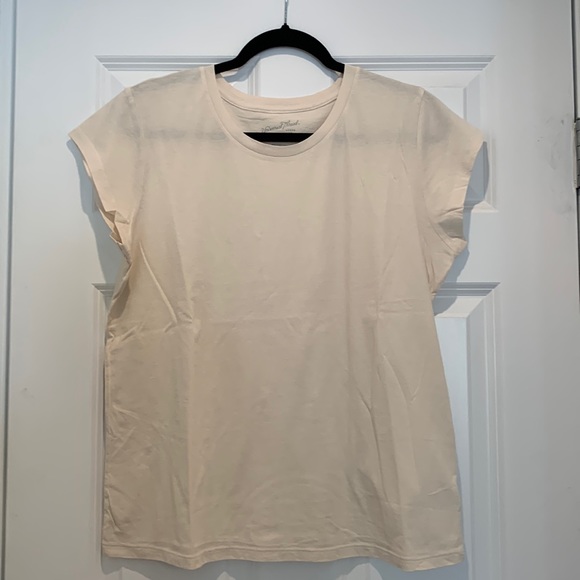 Universal Thread | Tops | Universal Thread Off White Top | Poshmark